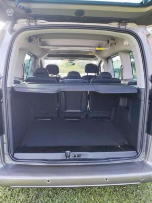 Brown Peugeot Partner 2016 in Pakruojis, with an engine capacity of 1.20 L and mileage of 175 thousand km for 5850 €, photo 32 on AUTOMOTO.COM.LV
