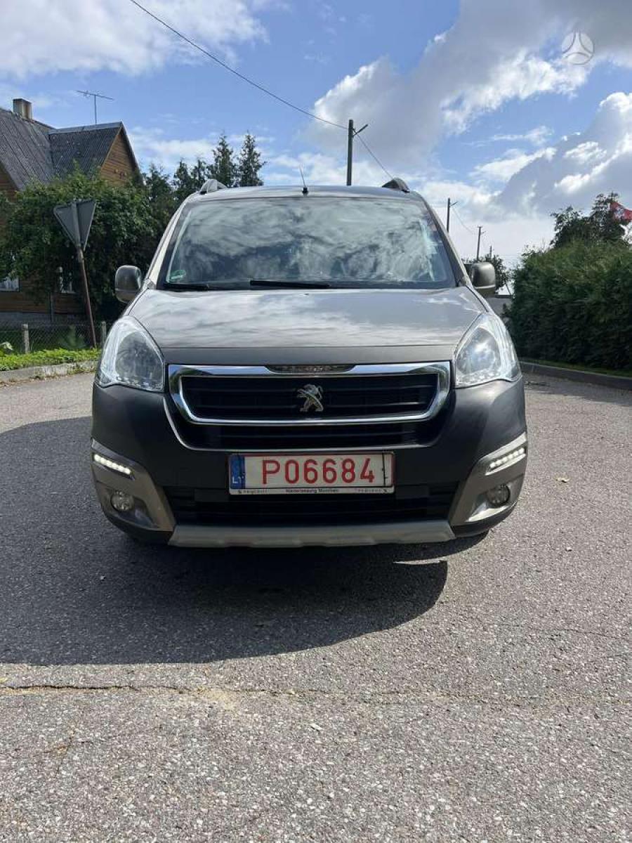 Brūns Peugeot Partner 2016 Raseiniai, ar dzinēja tilpumu 1.56 L un nobraukumu 274 tūkst. km par 5650 €, foto 3 vietnē AUTOMOTO.COM.LV