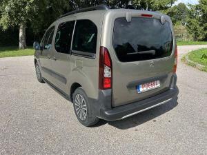 Brūns Peugeot Partner 2016 Raseiniai, ar dzinēja tilpumu 1.56 L un nobraukumu 274 tūkst. km par 5650 €, foto 9 vietnē AUTOMOTO.COM.LV