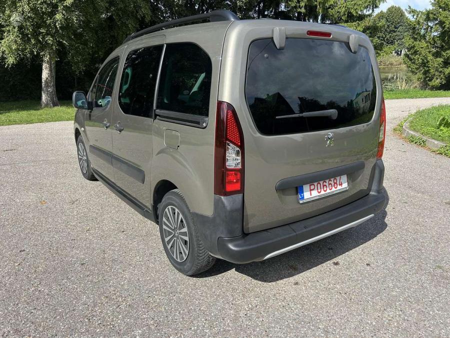 Brūns Peugeot Partner 2016 Raseiniai, ar dzinēja tilpumu 1.56 L un nobraukumu 274 tūkst. km par 5650 €, foto 9 vietnē AUTOMOTO.COM.LV
