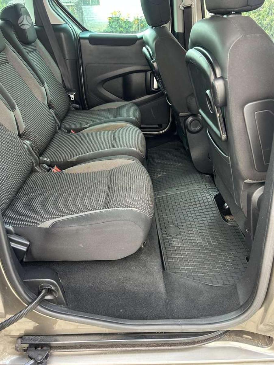 Brūns Peugeot Partner 2016 Raseiniai, ar dzinēja tilpumu 1.56 L un nobraukumu 274 tūkst. km par 5650 €, foto 17 vietnē AUTOMOTO.COM.LV