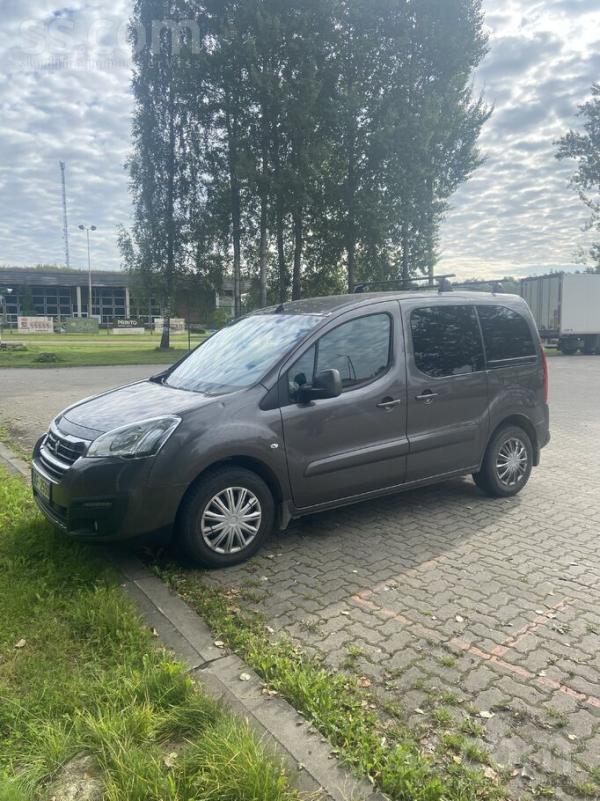 Brūns Peugeot Partner 2016 Valka, ar dzinēja tilpumu 1.60 L un nobraukumu 174 tūkst. km par 3000 €, foto 1 vietnē AUTOMOTO.COM.LV
