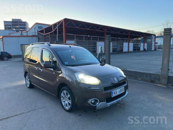 Brūns Peugeot Partner 2013 Daugavpils, ar dzinēja tilpumu 1.60 L un nobraukumu 245 tūkst. km par 5500 €, foto 1 vietnē AUTOMOTO.COM.LV
