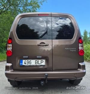 Brūns Peugeot Partner 2014 Tallina, ar dzinēja tilpumu 1.60 L un nobraukumu 208 tūkst. km par 5390 €, foto 6 vietnē AUTOMOTO.COM.LV