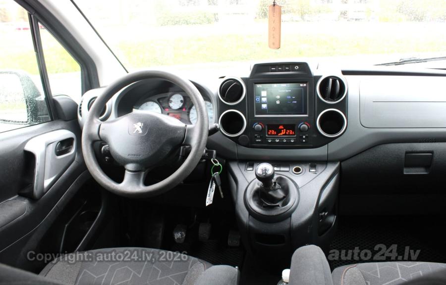 Brūns Peugeot Partner 2018 Rapla, ar dzinēja tilpumu 1.60 L un nobraukumu 261 tūkst. km par 6490 €, foto 12 vietnē AUTOMOTO.COM.LV