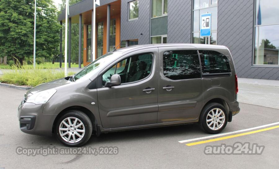 Brown Peugeot Partner 2018 in Rapla, with an engine capacity of 1.60 L and mileage of 262 thousand km for 5990 €, photo 3 on AUTOMOTO.COM.LV