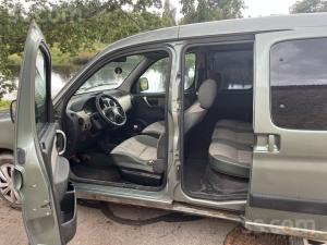 Zaļš Peugeot Partner 2003 Bauska, ar dzinēja tilpumu 2.00 L un nobraukumu 385 tūkst. km par 400 €, foto 4 vietnē AUTOMOTO.COM.LV
