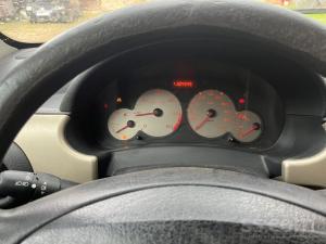 Zaļš Peugeot Partner 2003 Bauska, ar dzinēja tilpumu 2.00 L un nobraukumu 385 tūkst. km par 400 €, foto 5 vietnē AUTOMOTO.COM.LV