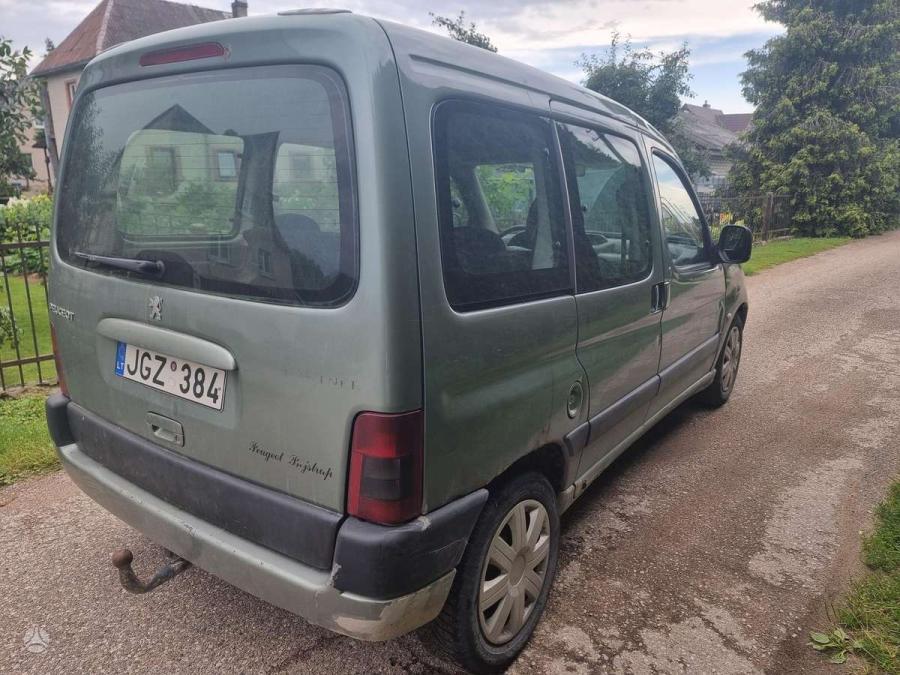 Зеленый Пежо Partner 2004 в Каунас, объемом двигателя 1.93 л и пробегом 400 тыс. км за 540 €, фото 4 на AUTOMOTO.COM.LV