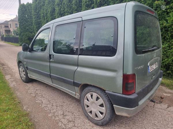 Зеленый Пежо Partner 2004 в Каунас, объемом двигателя 1.93 л и пробегом 400 тыс. км за 540 €, фото 6 на AUTOMOTO.COM.LV