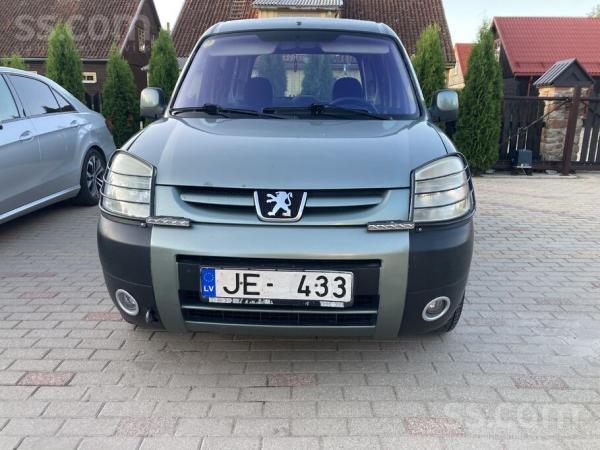 Zaļš Peugeot Partner 2003 Liepāja, ar dzinēja tilpumu 2.00 L un nobraukumu 487 tūkst. km par 1350 €, foto 5 vietnē AUTOMOTO.COM.LV