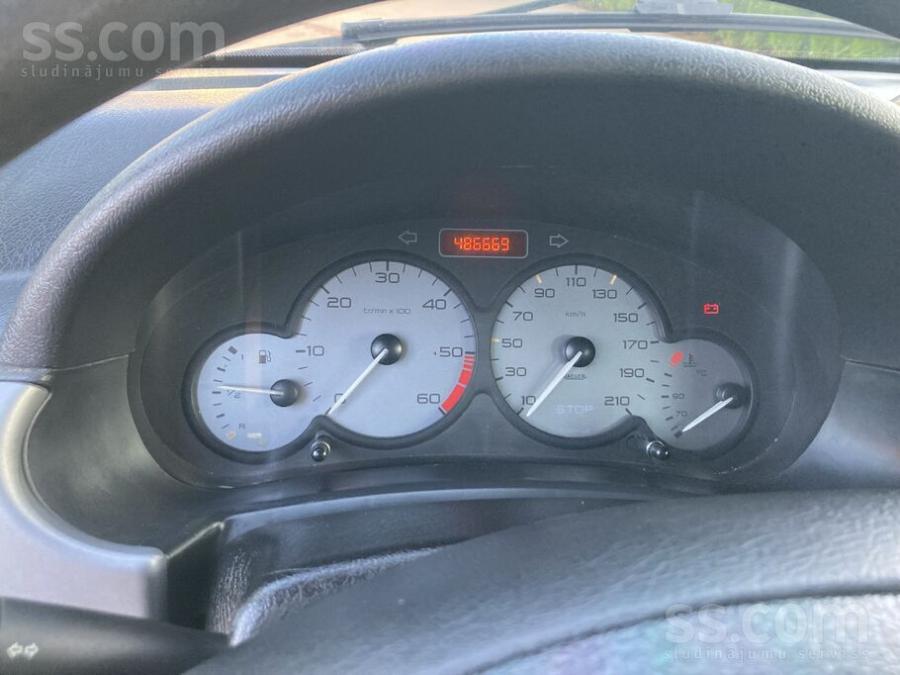 Green Peugeot Partner 2003 in Liepaja, with an engine capacity of 2.00 L and mileage of 487 thousand km for 1350 €, photo 11 on AUTOMOTO.COM.LV