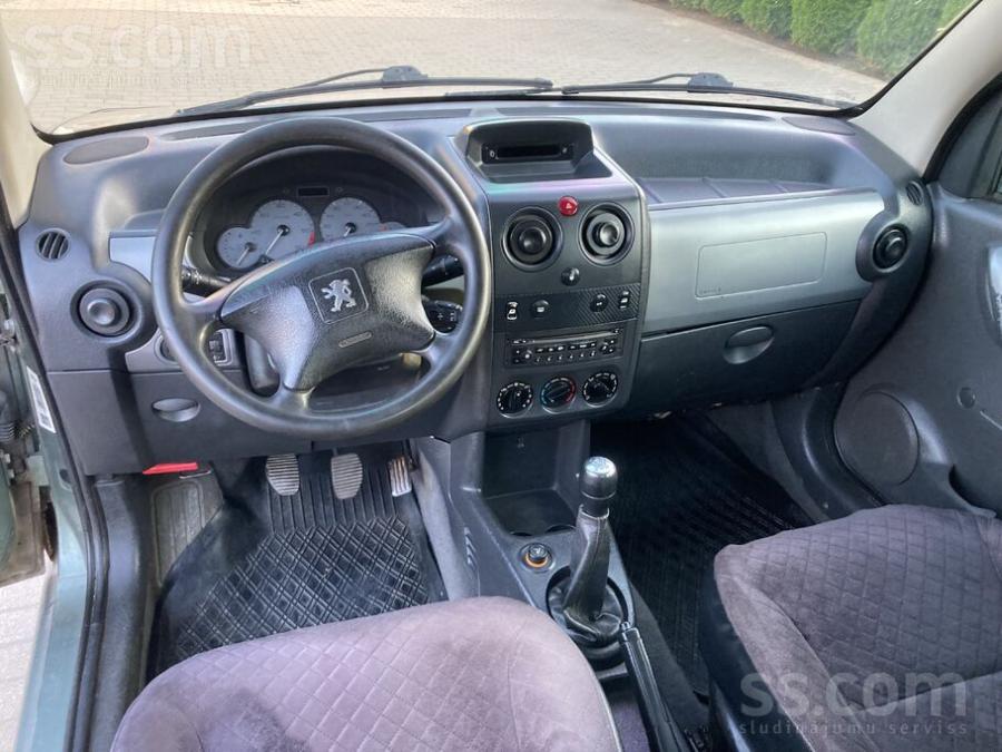 Green Peugeot Partner 2003 in Liepaja, with an engine capacity of 2.00 L and mileage of 487 thousand km for 1350 €, photo 14 on AUTOMOTO.COM.LV