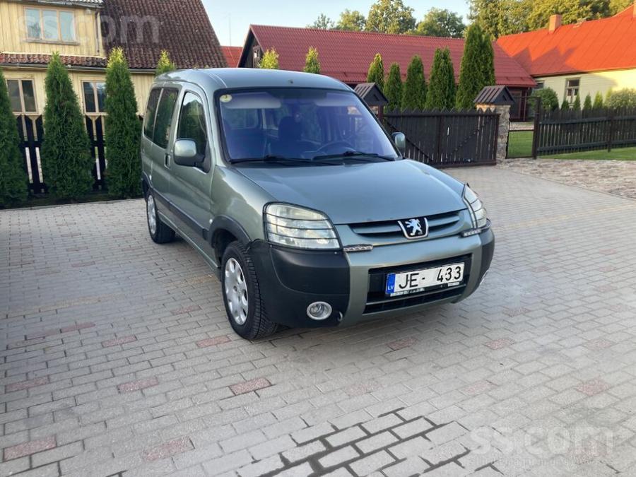 Green Peugeot Partner 2003 in Liepaja, with an engine capacity of 2.00 L and mileage of 487 thousand km for 1350 €, photo 16 on AUTOMOTO.COM.LV