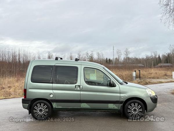 Zaļš Peugeot Partner 2003 Rapla, ar dzinēja tilpumu 2.00 L un nobraukumu 280 tūkst. km par 1000 €, foto 5 vietnē AUTOMOTO.COM.LV