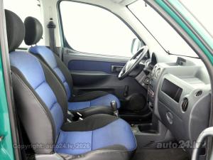 Zaļš Peugeot Partner 2004 Tallina, ar dzinēja tilpumu 1.40 L un nobraukumu 159 tūkst. km par 1699 €, foto 6 vietnē AUTOMOTO.COM.LV