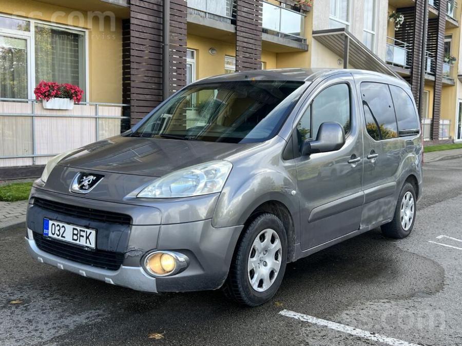 Grey Peugeot Partner 2011 in Riga, with an engine capacity of 1.60 L and mileage of 282 thousand km for 1899 €, photo 4 on AUTOMOTO.COM.LV
