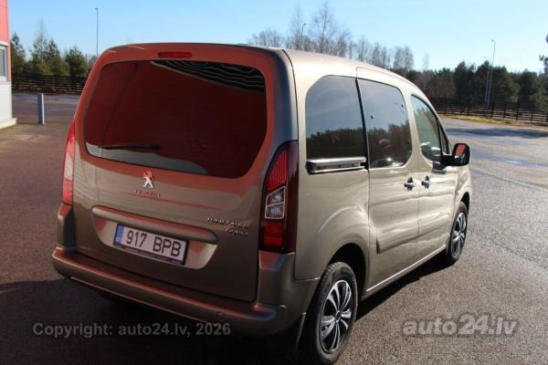 Grey Peugeot Partner 2015 in Parnu, with an engine capacity of 1.60 L and mileage of 202 thousand km for 5200 €, photo 6 on AUTOMOTO.COM.LV