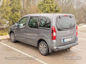 Grey Peugeot Partner 2018 in Tallinn, with an engine capacity of 1.60 L and mileage of 228 thousand km for 7400 €, photo 5 on AUTOMOTO.COM.LV