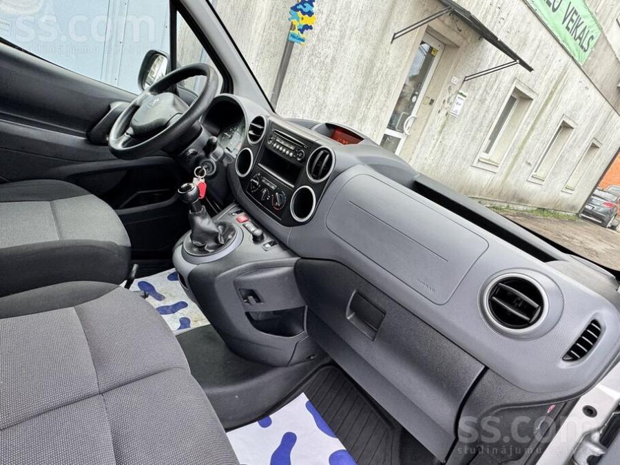 Серый Пежо Partner 2018 в Даугавпилс, объемом двигателя 1.60 л и пробегом 0 тыс. км за 5900 €, фото 9 на AUTOMOTO.COM.LV