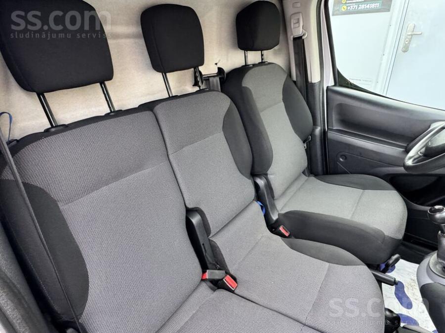 Pelēks Peugeot Partner 2018 Daugavpils, ar dzinēja tilpumu 1.60 L un nobraukumu 0 tūkst. km par 5900 €, foto 18 vietnē AUTOMOTO.COM.LV
