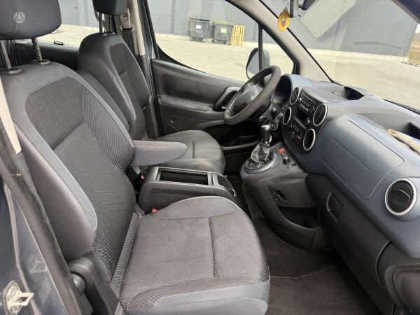 Pelēks Peugeot Partner 2012 Šauļi, ar dzinēja tilpumu 1.56 L un nobraukumu 227 tūkst. km par 3950 €, foto 10 vietnē AUTOMOTO.COM.LV