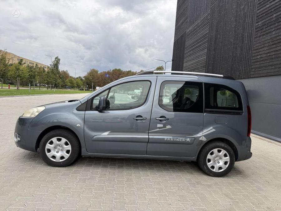 Pelēks Peugeot Partner 2012 Šauļi, ar dzinēja tilpumu 1.56 L un nobraukumu 227 tūkst. km par 3850 €, foto 9 vietnē AUTOMOTO.COM.LV