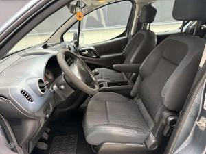 Pelēks Peugeot Partner 2012 Šauļi, ar dzinēja tilpumu 1.56 L un nobraukumu 227 tūkst. km par 3850 €, foto 14 vietnē AUTOMOTO.COM.LV