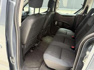Pelēks Peugeot Partner 2012 Šauļi, ar dzinēja tilpumu 1.56 L un nobraukumu 227 tūkst. km par 3850 €, foto 17 vietnē AUTOMOTO.COM.LV