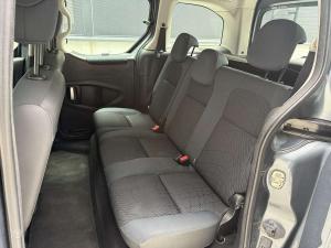 Pelēks Peugeot Partner 2012 Šauļi, ar dzinēja tilpumu 1.56 L un nobraukumu 227 tūkst. km par 3850 €, foto 18 vietnē AUTOMOTO.COM.LV