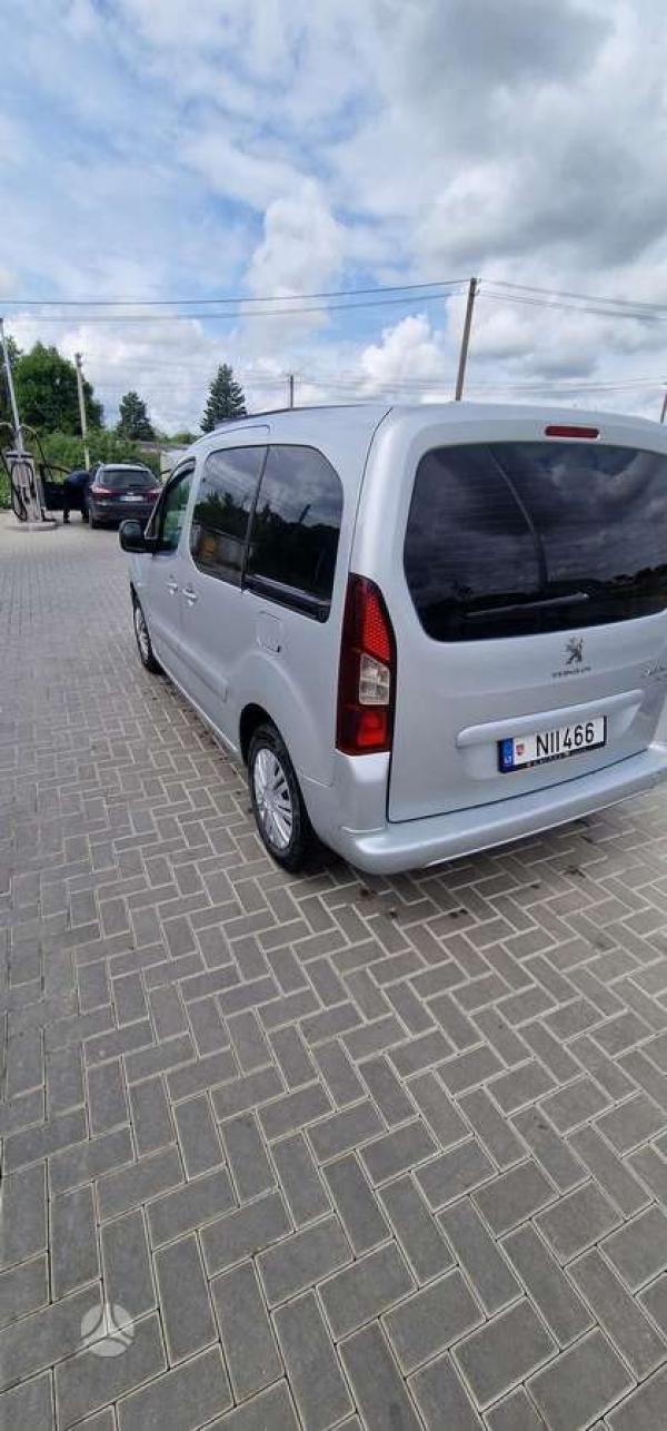 Pelēks Peugeot Partner 2015 Kauņa, ar dzinēja tilpumu 1.60 L un nobraukumu 350 tūkst. km par 3400 €, foto 6 vietnē AUTOMOTO.COM.LV