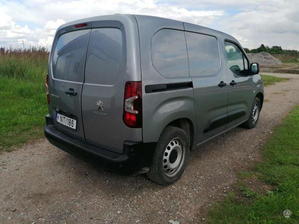 Pelēks Peugeot Partner 2020 Kauņa, ar dzinēja tilpumu 1.50 L un nobraukumu 199 tūkst. km par 6200 €, foto 3 vietnē AUTOMOTO.COM.LV