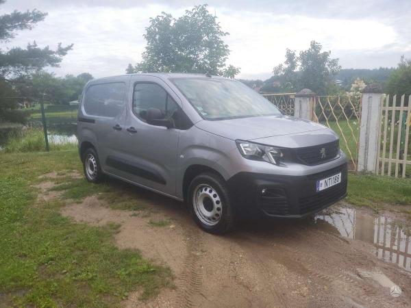 Pelēks Peugeot Partner 2020 Kauņa, ar dzinēja tilpumu 1.50 L un nobraukumu 199 tūkst. km par 6200 €, foto 5 vietnē AUTOMOTO.COM.LV