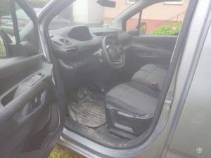 Pelēks Peugeot Partner 2020 Kauņa, ar dzinēja tilpumu 1.50 L un nobraukumu 199 tūkst. km par 6200 €, foto 13 vietnē AUTOMOTO.COM.LV