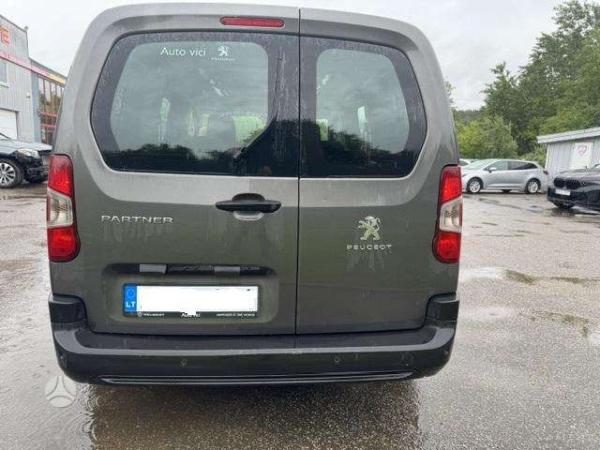 Pelēks Peugeot Partner 2022 Viļņa, ar dzinēja tilpumu 1.50 L un nobraukumu 266 tūkst. km par 10400 €, foto 1 vietnē AUTOMOTO.COM.LV