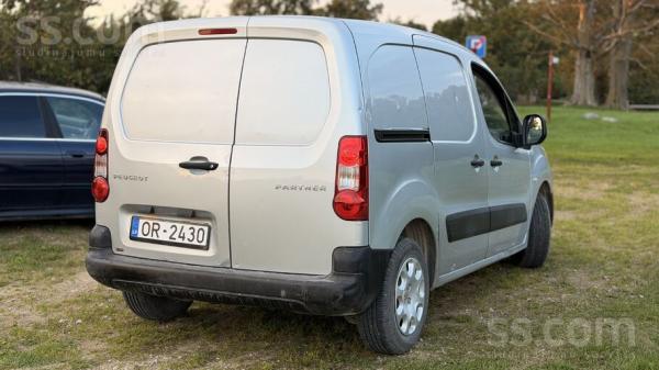 Pelēks Peugeot Partner 2008 Bauska, ar dzinēja tilpumu 1.60 L un nobraukumu 266 tūkst. km par 2700 €, foto 4 vietnē AUTOMOTO.COM.LV