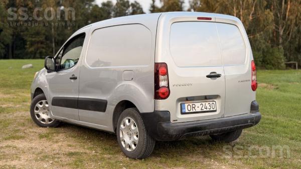 Pelēks Peugeot Partner 2008 Bauska, ar dzinēja tilpumu 1.60 L un nobraukumu 266 tūkst. km par 2700 €, foto 5 vietnē AUTOMOTO.COM.LV