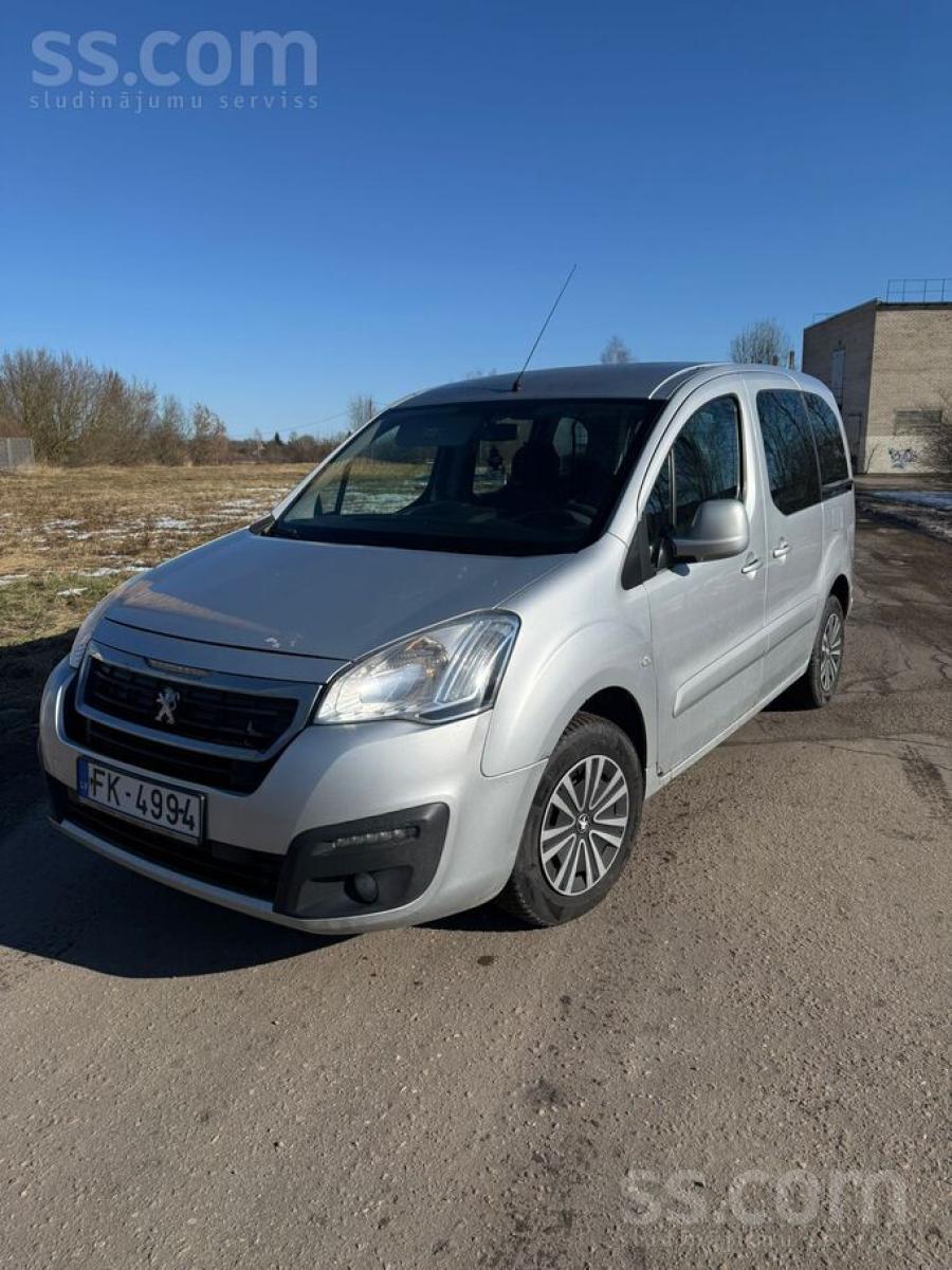 Pelēks Peugeot Partner 2015 Rīga, ar dzinēja tilpumu 1.60 L un nobraukumu 275 tūkst. km par 4200 €, foto 1 vietnē AUTOMOTO.COM.LV