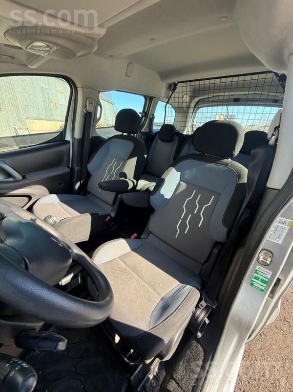 Grey Peugeot Partner 2015 in Riga, with an engine capacity of 1.60 L and mileage of 275 thousand km for 4200 €, photo 9 on AUTOMOTO.COM.LV