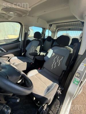 Pelēks Peugeot Partner 2015 Rīga, ar dzinēja tilpumu 1.60 L un nobraukumu 275 tūkst. km par 4200 €, foto 10 vietnē AUTOMOTO.COM.LV