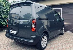 Pelēks Peugeot Partner 2018 Liepāja, ar dzinēja tilpumu 1.60 L un nobraukumu 81 tūkst. km par 7950 €, foto 5 vietnē AUTOMOTO.COM.LV