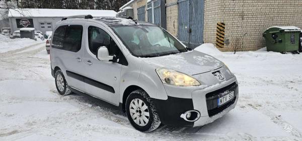 Pelēks Peugeot Partner 2008 Viļņa, ar dzinēja tilpumu 1.56 L un nobraukumu 397 tūkst. km par 1900 €, foto 1 vietnē AUTOMOTO.COM.LV