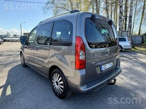 Grey Peugeot Partner 2009 in Riga, with an engine capacity of 1.60 L and mileage of 0 thousand km for 4350 €, photo 8 on AUTOMOTO.COM.LV