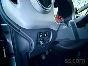 Grey Peugeot Partner 2009 in Riga, with an engine capacity of 1.60 L and mileage of 0 thousand km for 4350 €, photo 17 on AUTOMOTO.COM.LV