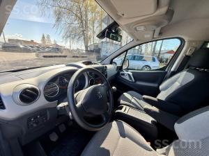Grey Peugeot Partner 2009 in Riga, with an engine capacity of 1.60 L and mileage of 0 thousand km for 4350 €, photo 18 on AUTOMOTO.COM.LV