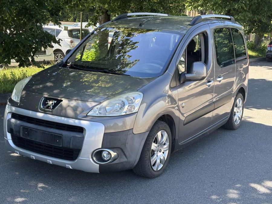 Pelēks Peugeot Partner 2009 Tauragė, ar dzinēja tilpumu 1.56 L un nobraukumu 280 tūkst. km par 2800 €, foto 3 vietnē AUTOMOTO.COM.LV