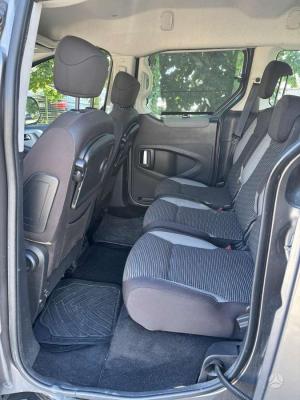 Pelēks Peugeot Partner 2009 Tauragė, ar dzinēja tilpumu 1.56 L un nobraukumu 280 tūkst. km par 2800 €, foto 7 vietnē AUTOMOTO.COM.LV