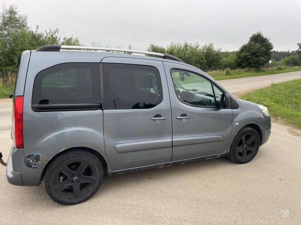 Pelēks Peugeot Partner 2009 Tauragė, ar dzinēja tilpumu 1.56 L un nobraukumu 445 tūkst. km par 2800 €, foto 6 vietnē AUTOMOTO.COM.LV