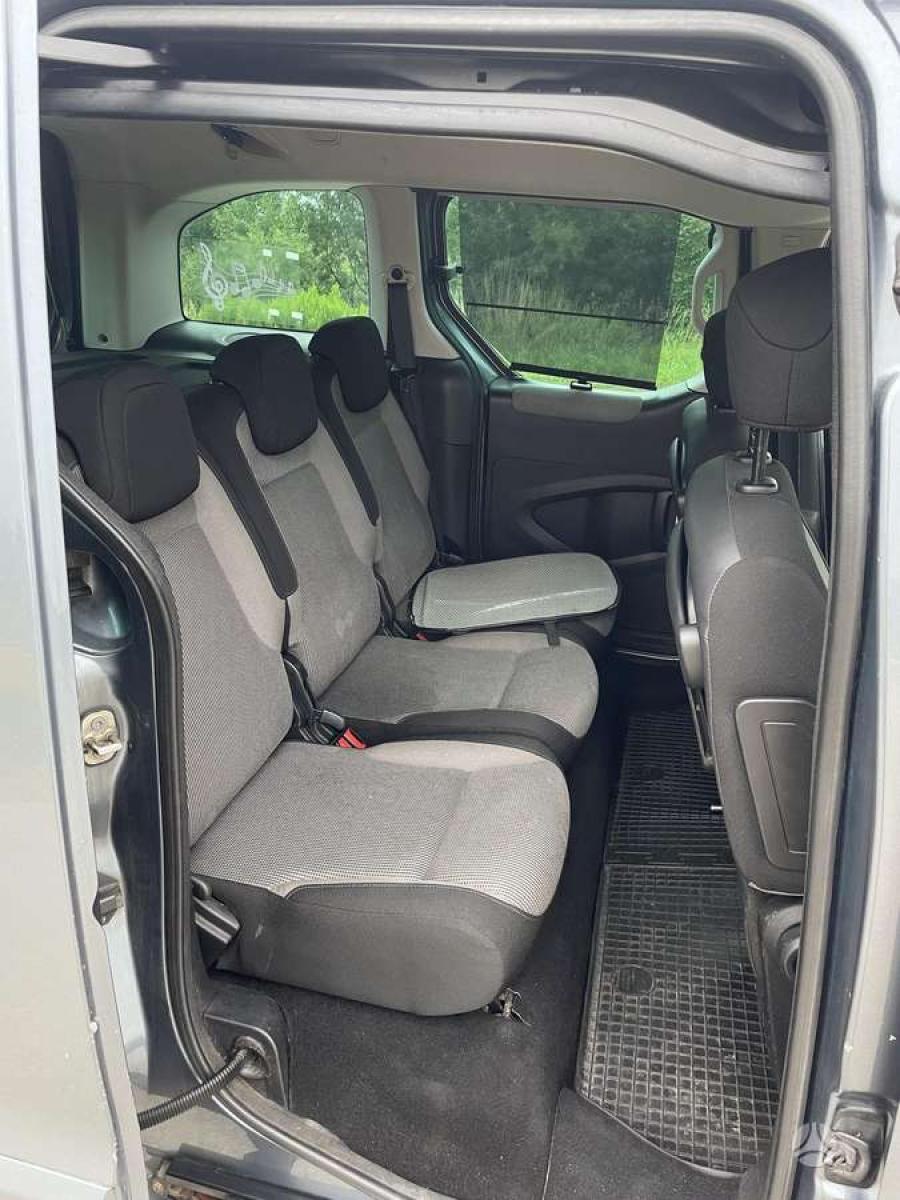 Pelēks Peugeot Partner 2009 Tauragė, ar dzinēja tilpumu 1.56 L un nobraukumu 445 tūkst. km par 2800 €, foto 9 vietnē AUTOMOTO.COM.LV