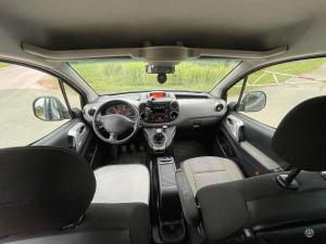 Pelēks Peugeot Partner 2009 Tauragė, ar dzinēja tilpumu 1.56 L un nobraukumu 445 tūkst. km par 2800 €, foto 12 vietnē AUTOMOTO.COM.LV